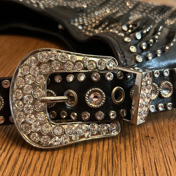 Kippys | Bags | Kippys Authentic Black Leather Fringe Purse With ...